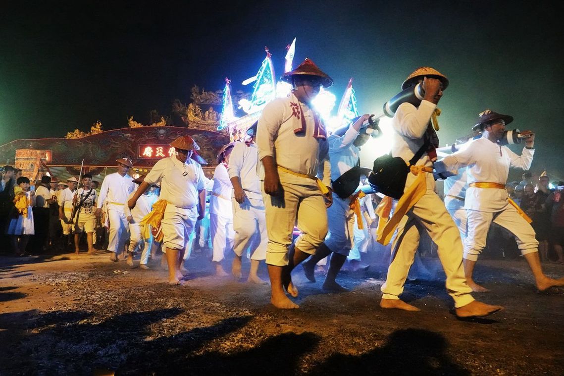小琉球三隆宮迎王平安祭典2018c 過火 (25) - 趙守彥(1960-) - 數位島嶼
